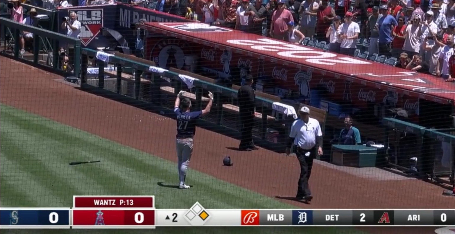 Angels Win Brawl vs Mariners - Crashing the Pearly Gates